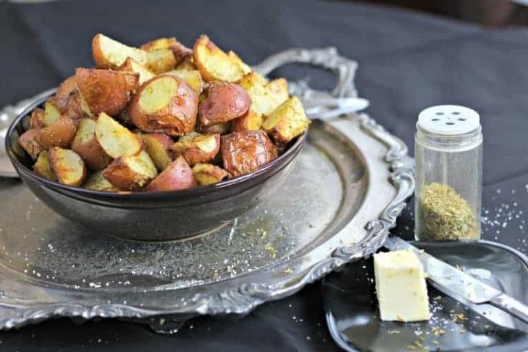 Roasted Rosemary & Thyme Red Potatoes • Dishing Delish